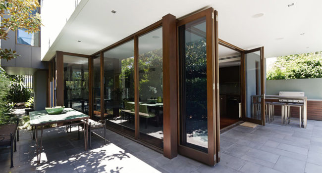 BRANDON SMITH - Reichle Entrindungswerkzeuge